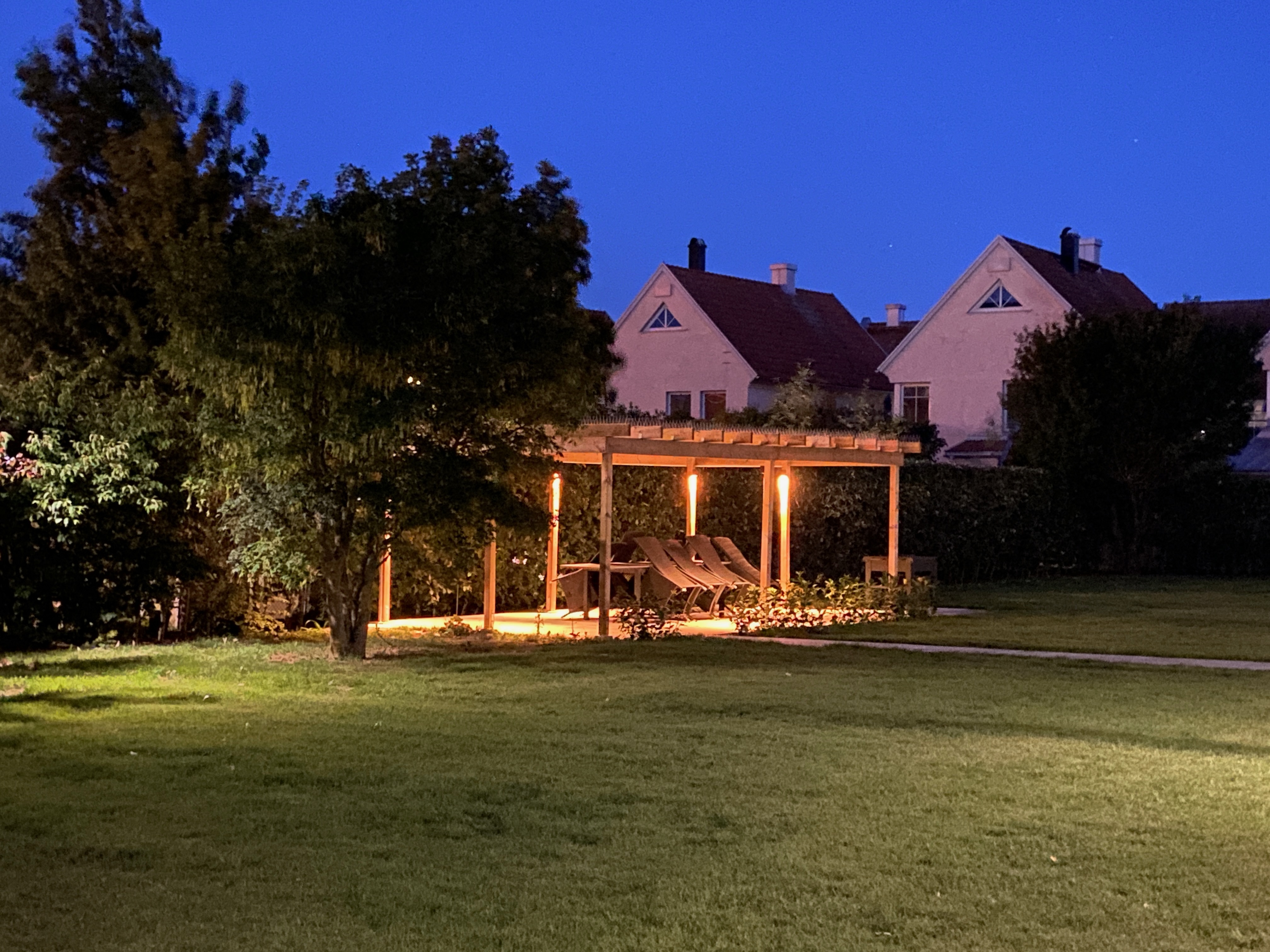 Uteplatser och grillning på gårdarna