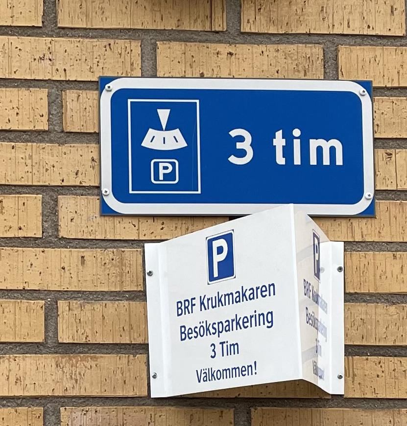 PARKERINGAR OCH ELBILSLADDARE