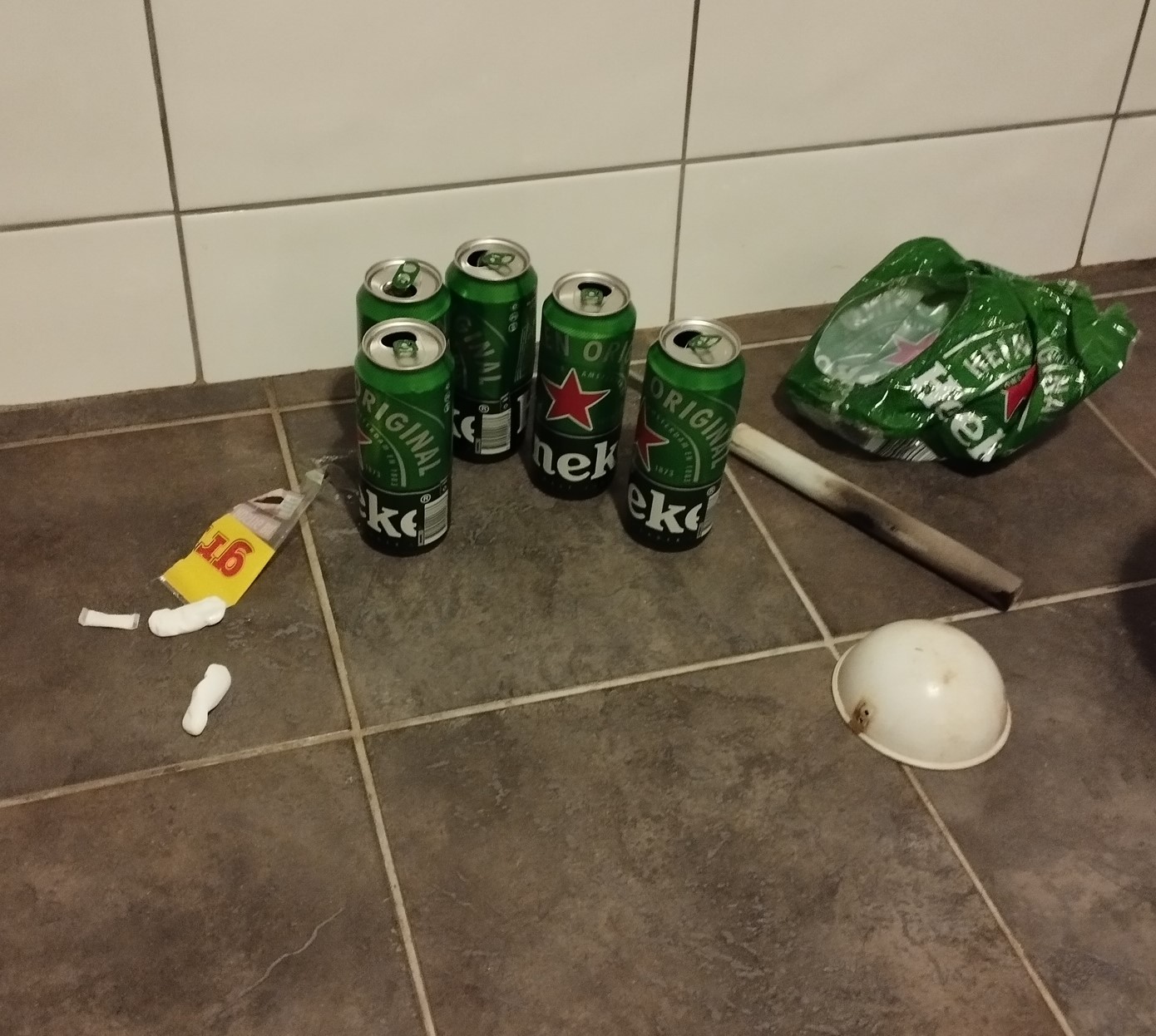 Nedskräpning i bastun