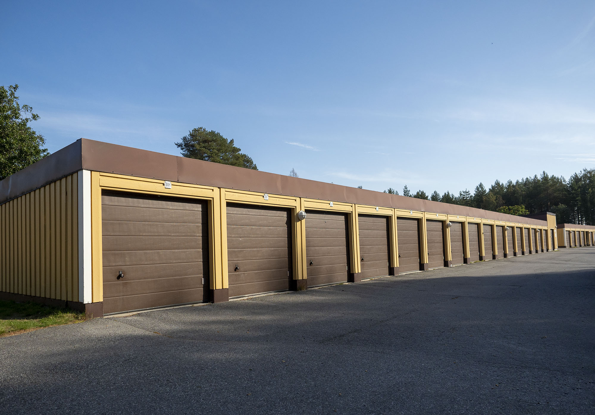 Garage och p-plats