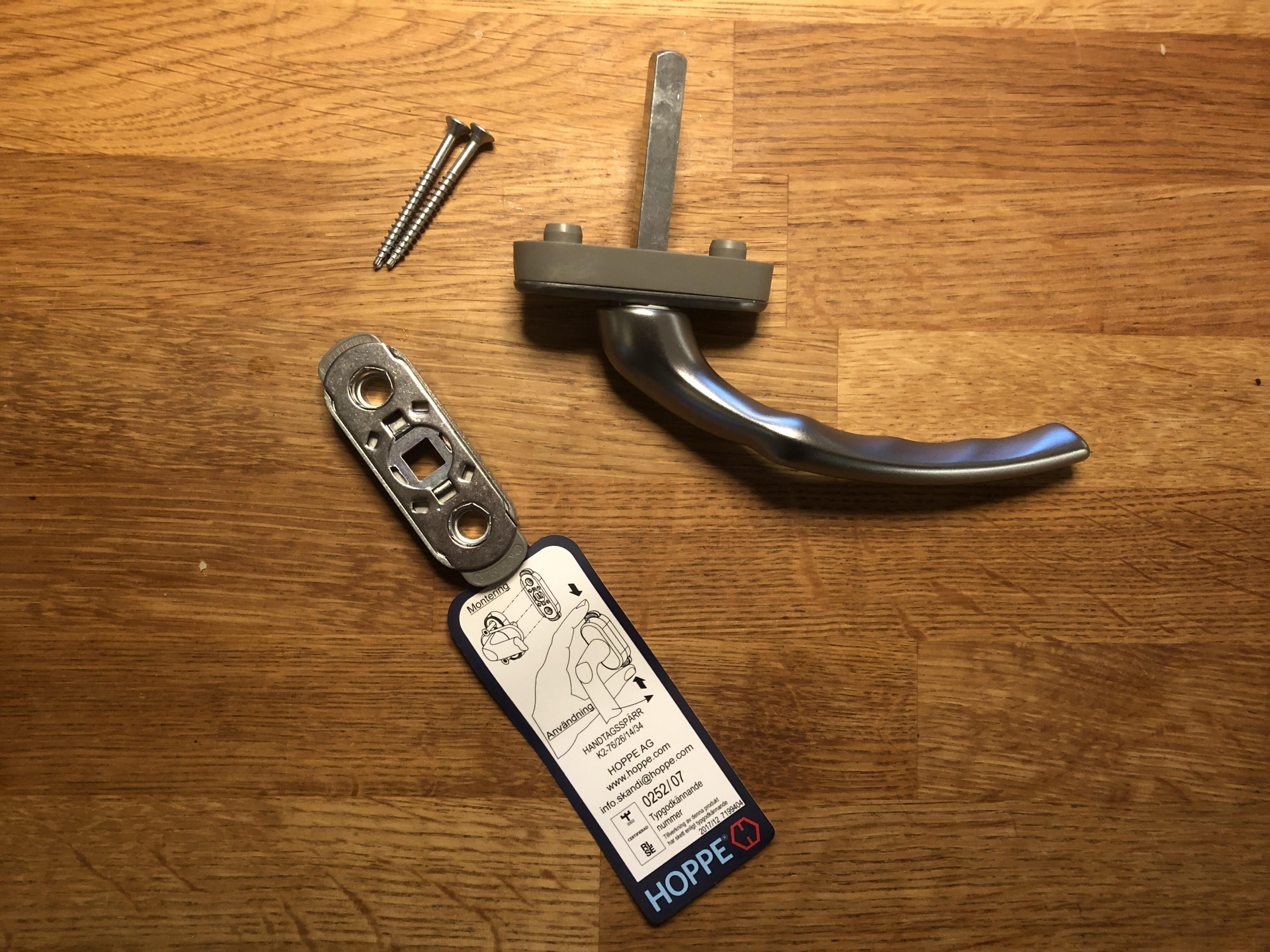 Byta handtag i Traryd fönster