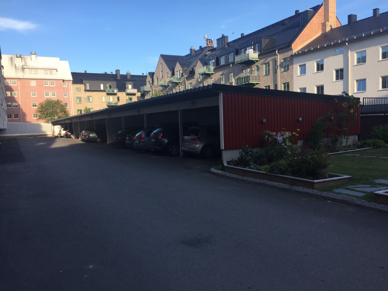 Parkering - carportar och garage