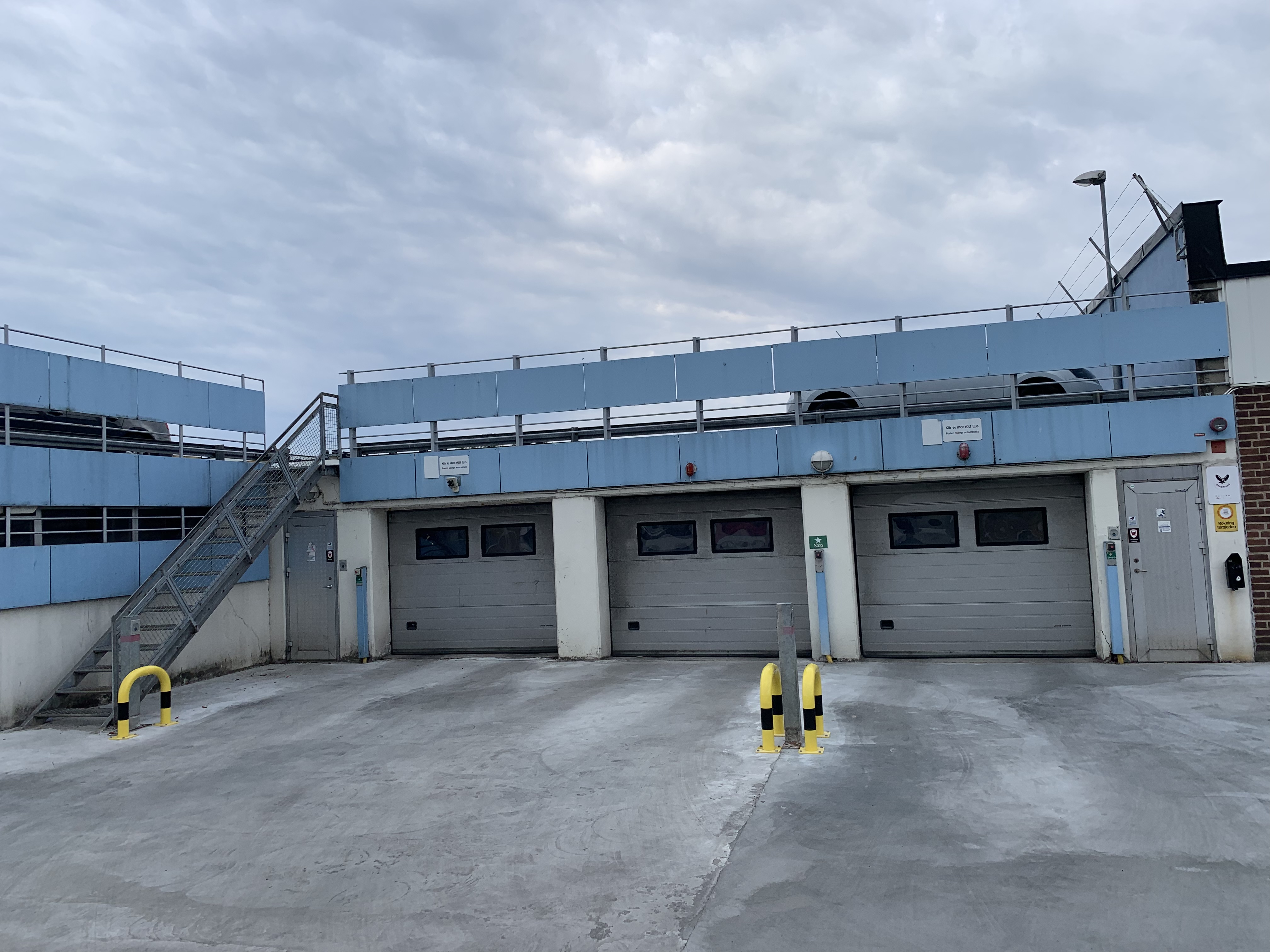 Garage för bil, mc och moped