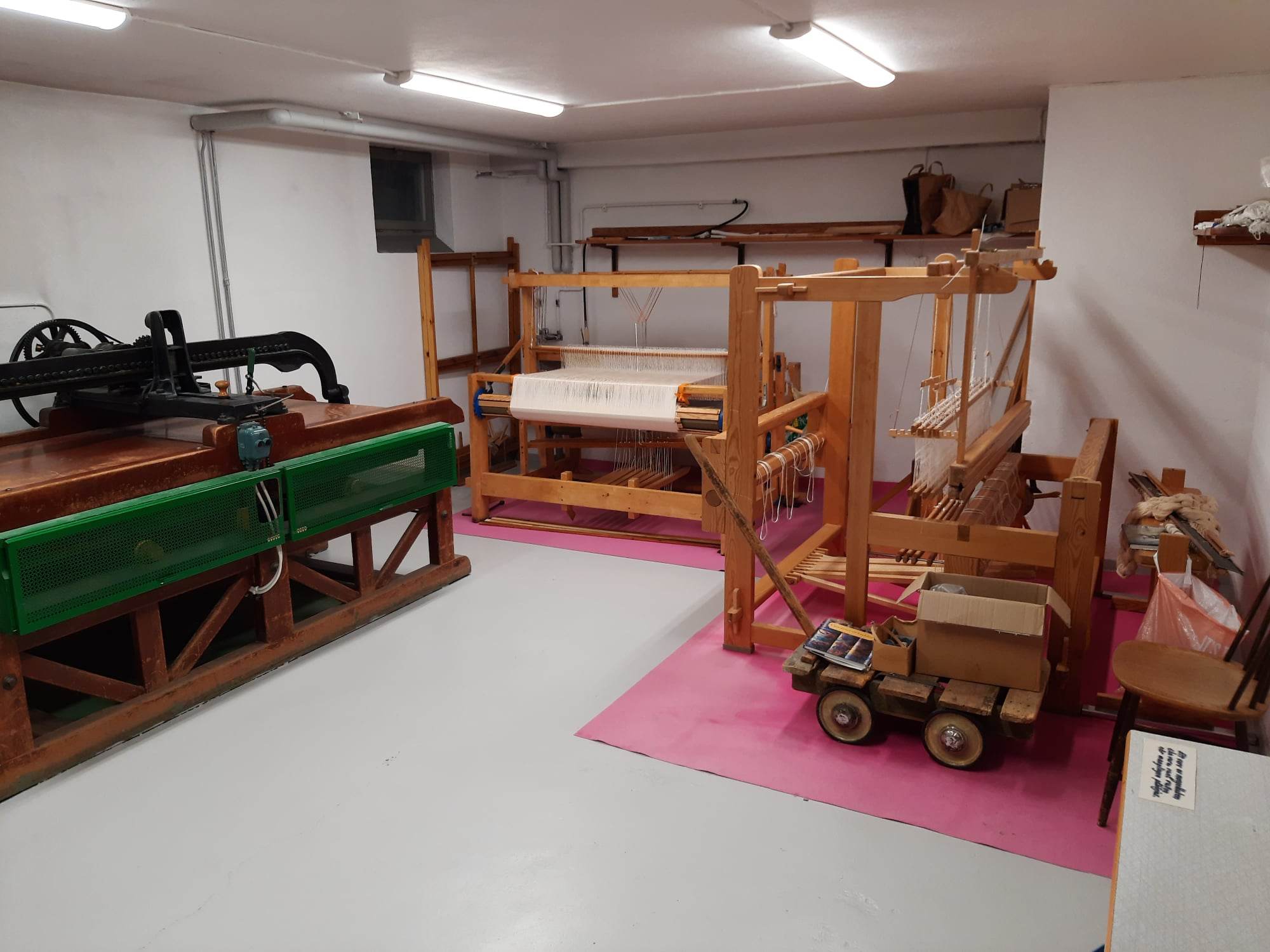 Väv- och strykrum