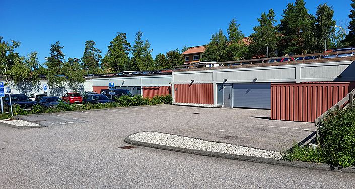 Gästparkering och garage